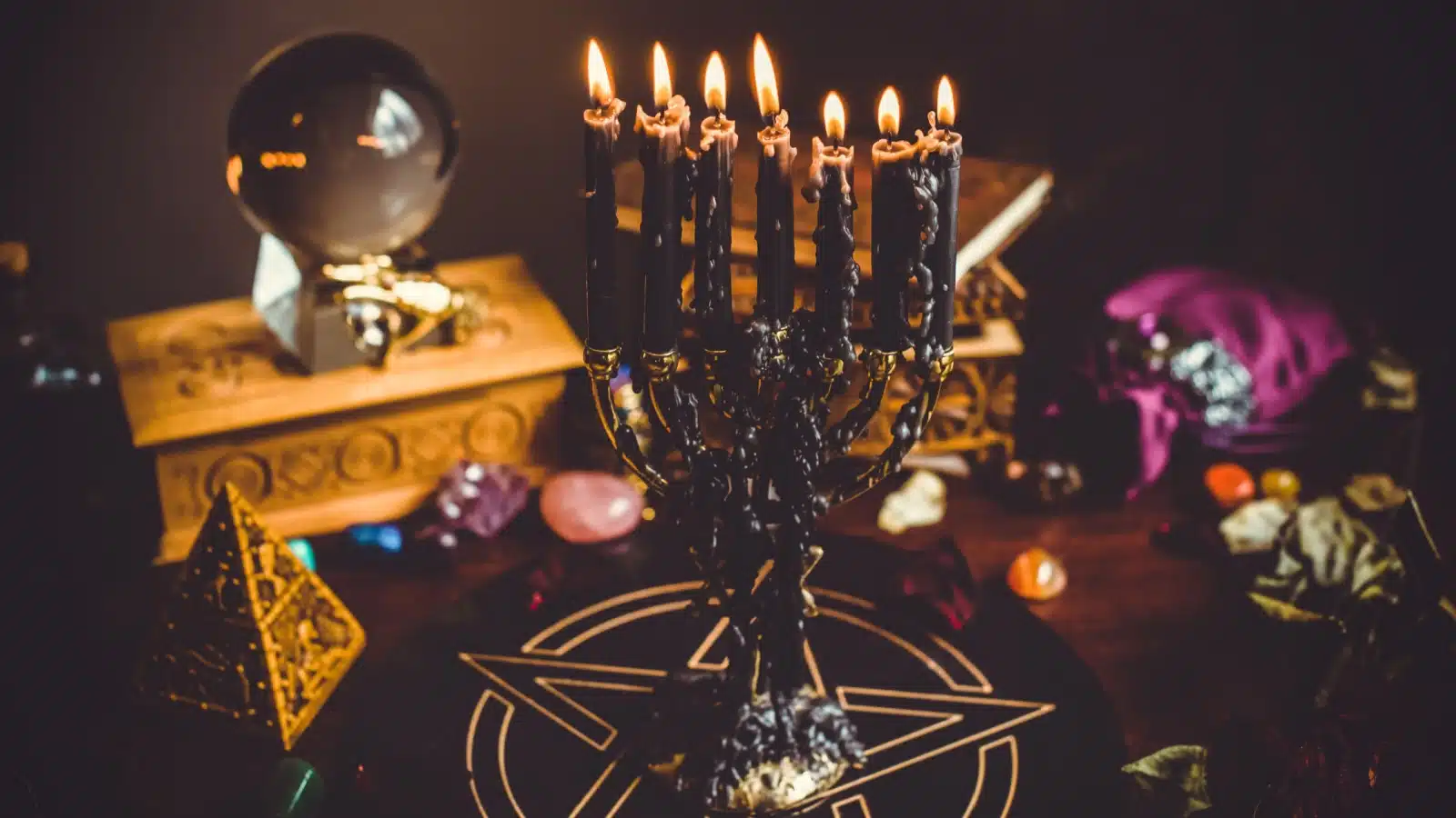 17 Terrifyingly Delightful Horror Subscription Boxes to Enjoy the ...